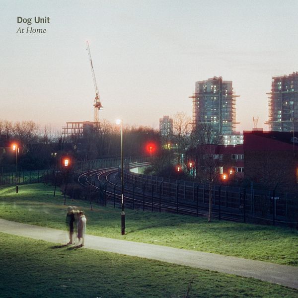 AT HOME (CD)/DOG UNIT/[輸入CD] 「エレクトロニック・ミュージックを演奏するロックバンド」、「ダンサブルなポストロック ...