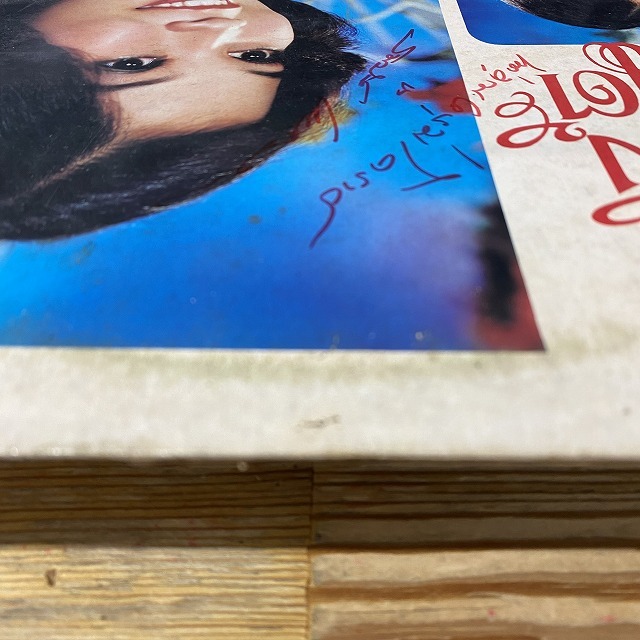 【本日の一枚】 卒倒必至の必殺タイ・ファンク！ ～ 極嬢モーラム歌手、オンウマー・シンシリの名品をご紹介！ : ディスクユニオン新宿ロック ...