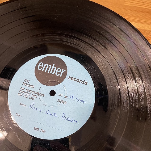 【本日の一枚】ブリティッシュ・ガールズ/失われたアーク ～テスト・オンリーで存在する聖櫃、Polly Niles『Polly Niles ...